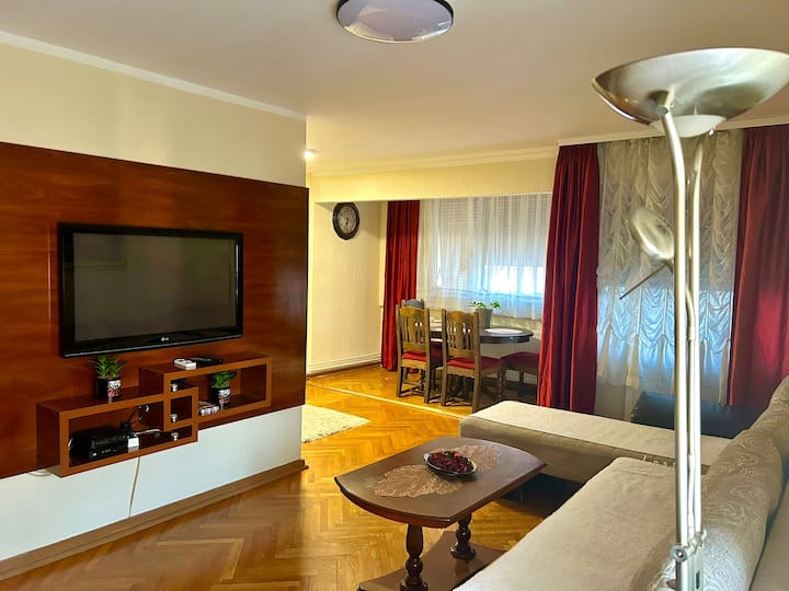 A2 Apartment Nis - 80m2 - City Center - Niš