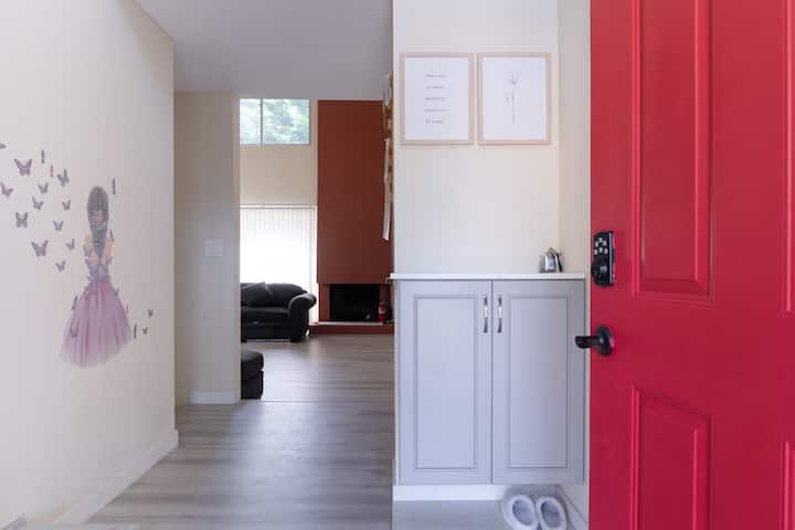 Charming 2 Bedrooms-long Term Only - Tacoma, WA