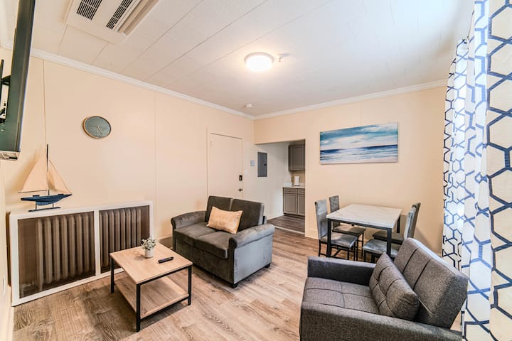 Renovated 1 Bedroom Falmouth - Woods Hole, MA