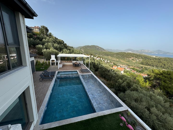 Sarıgerme Eşşiz Deniz Manzaralı Lüx Havuzlu Villa - Sarıgerme