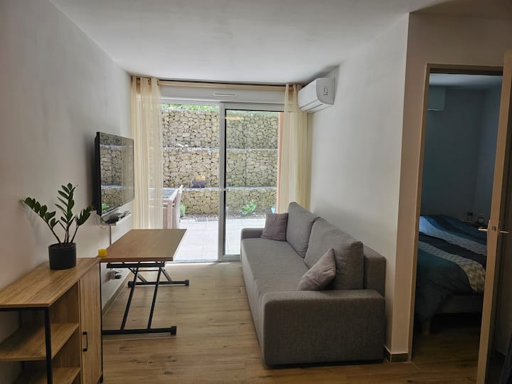 Charmant 2 Pièces Refait à Neuf - Cagnes-sur-Mer