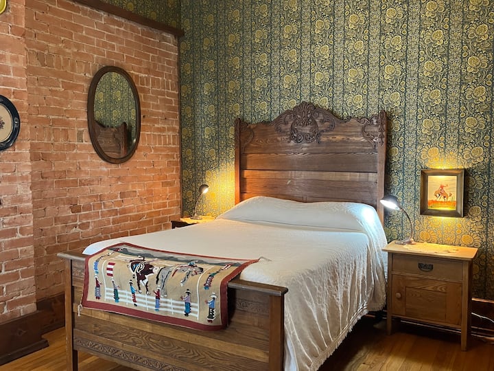Gable House B&b - Schutt & Cowboy Suite - Durango, CO