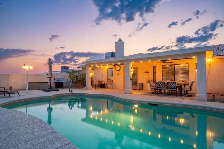 Tiki Oasis: Sleeps 9, Pool, Bbq, Outdoor Dining - Lake Havasu City, AZ