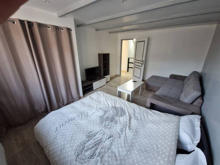 Studio 2 Chambre Au Calme - Pérouges