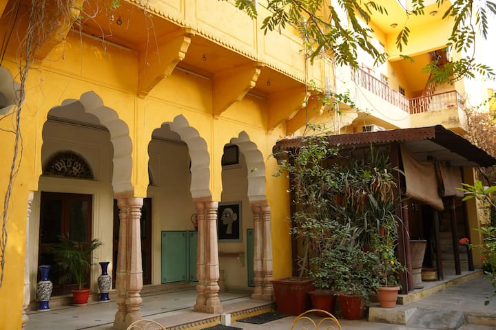 The Heritage Haveli Cottage - Jaipur