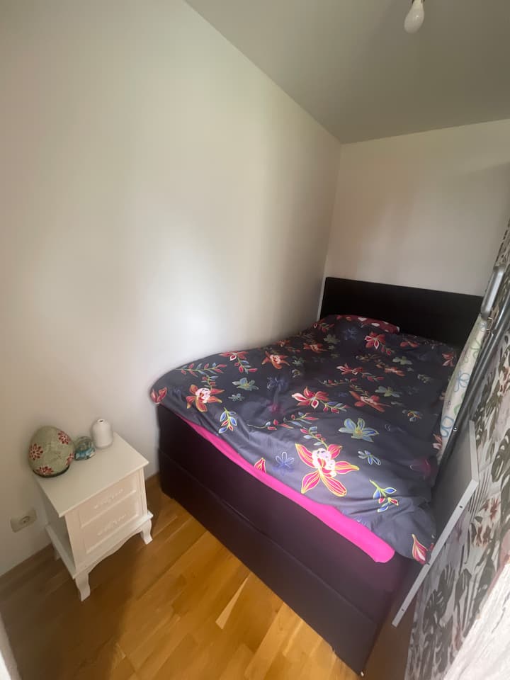 Wohnung In Der Nähe Von Zentum - Poing