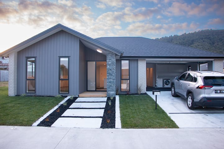 Fabulous 4 Bedrooms House In Rotorua - Rotorua