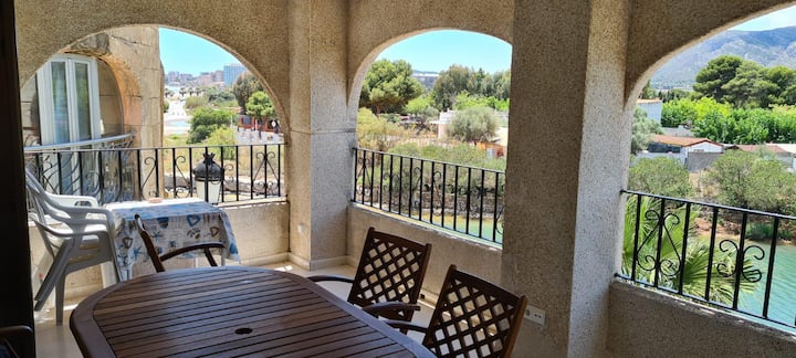 Charming Condo Steps From Oropesa Beach + Garage -