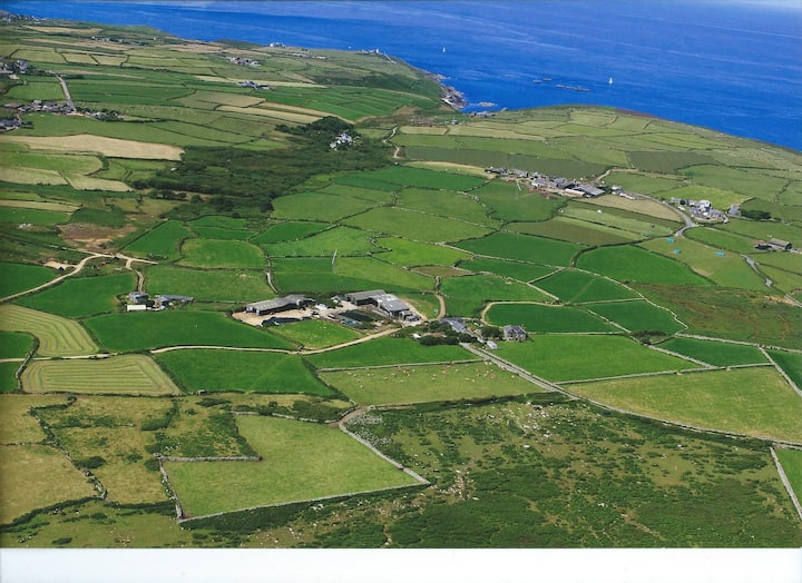 Holiday Caravan On Dairy Farm In Morvah - Pendeen