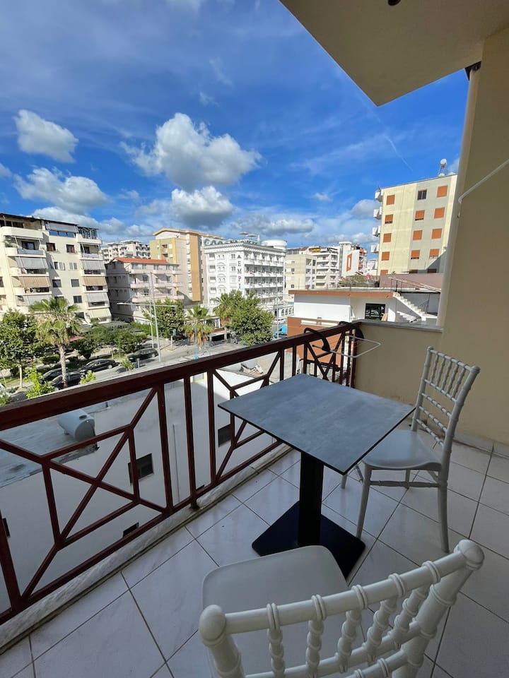 Empire Beach Apartment - Durrës