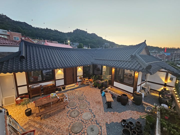 유달산 돌담집 - Mokpo-si