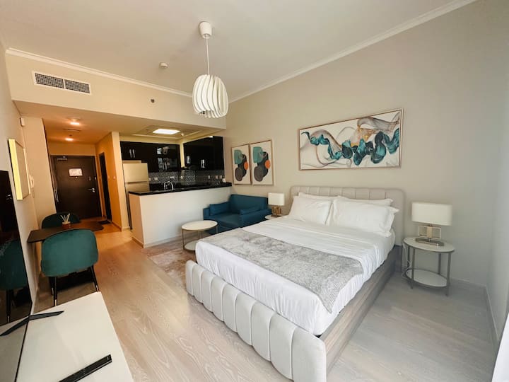 A Modern Studio Apartment Near Jbr Beach - Dubai