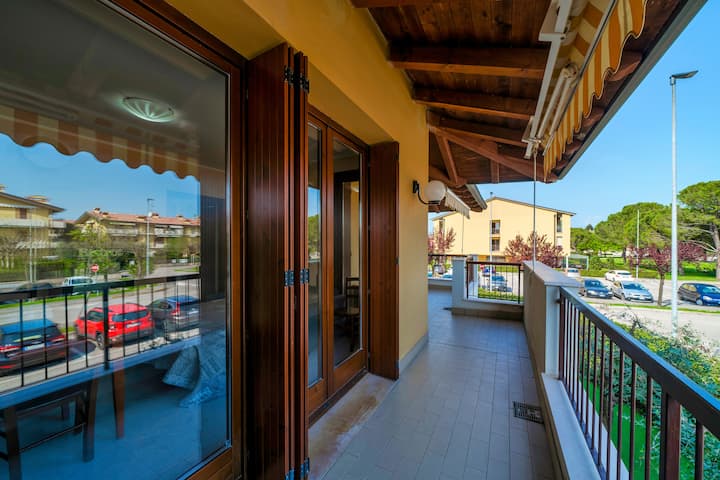 Girasole Apartment Con Box, Wifi E Climatizzatore - Lake Garda