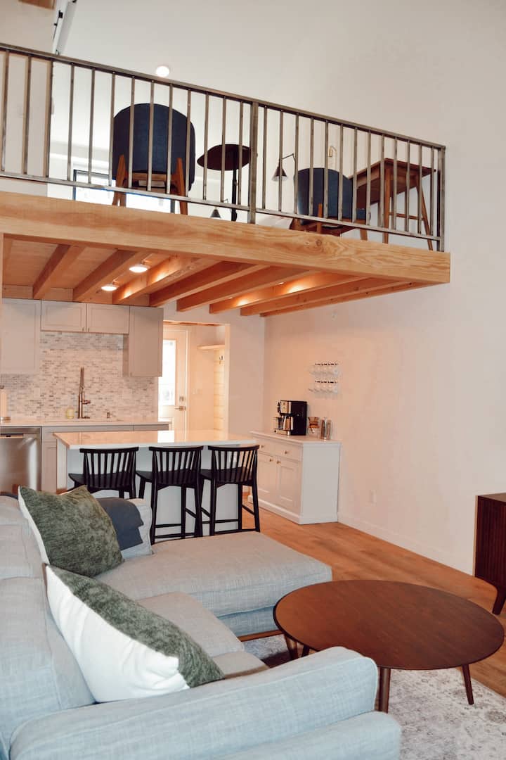 Loft Apartment - Sandpoint, ID
