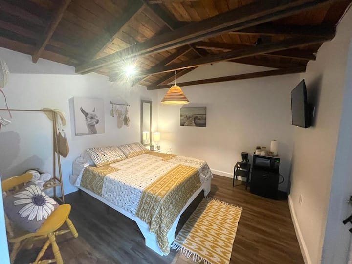 Private Cabin In Little Havana W/free Parking (5v) - Miami