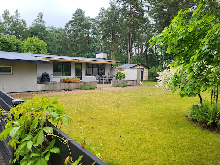 Hus Nära Sövdesjöns Badstrand. - Sjöbo