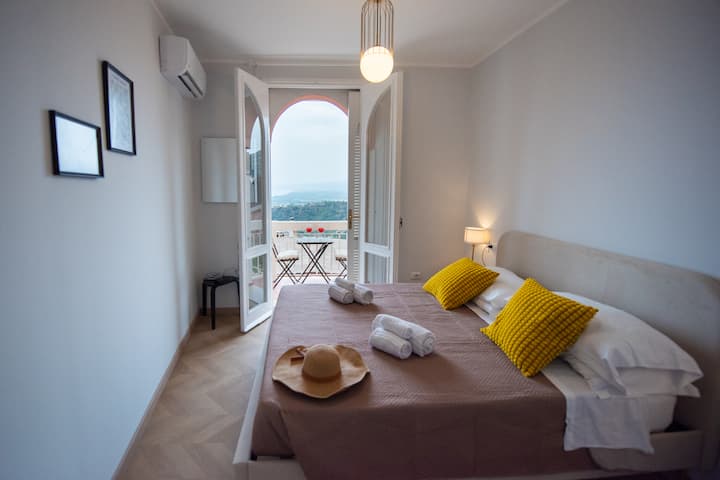 Villa Clara Suites - Sea View Balcony - Taormina