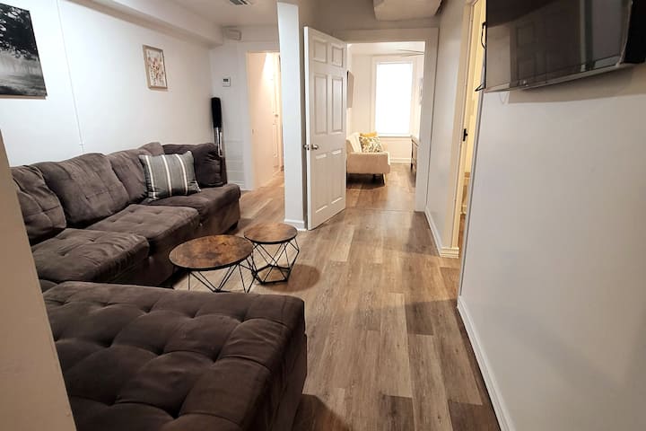 A Bargain!  Pretty & Efficient 03 Bd Apartment - New York