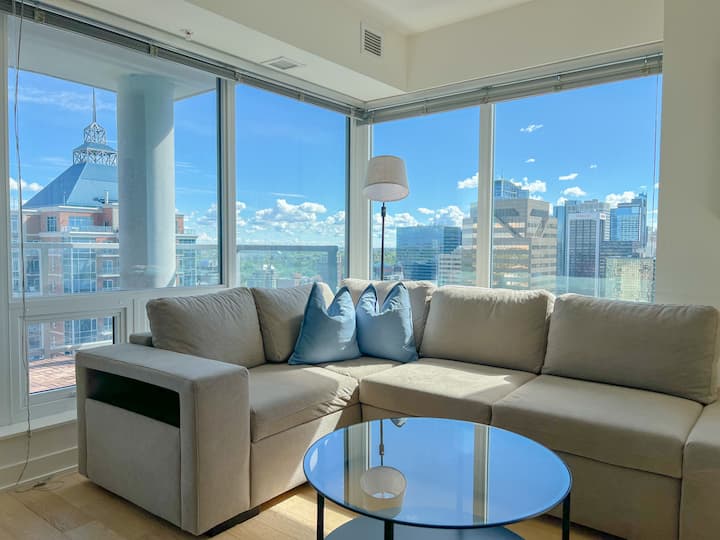 26th Floor City Views Condo Unit - Alberta
