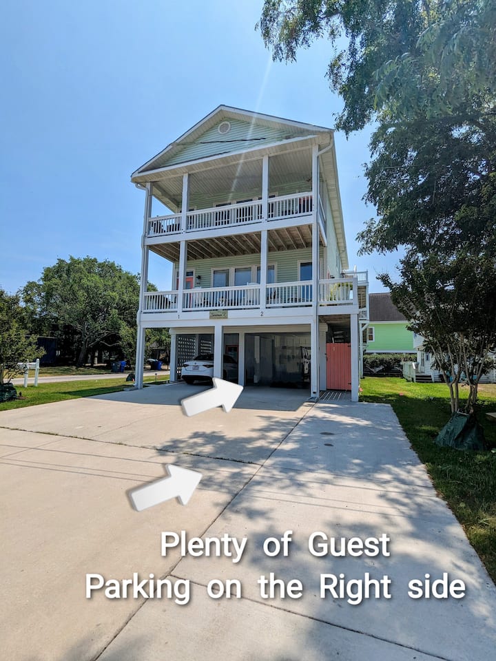 Sandmank Beach Escape | Rooftopdeck & Pets Welcome - Carolina Beach