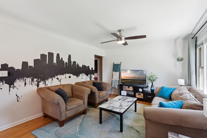 Northrop Urban Oasis - 4br 2.5ba In South Mpls! - Minneapolis, MN