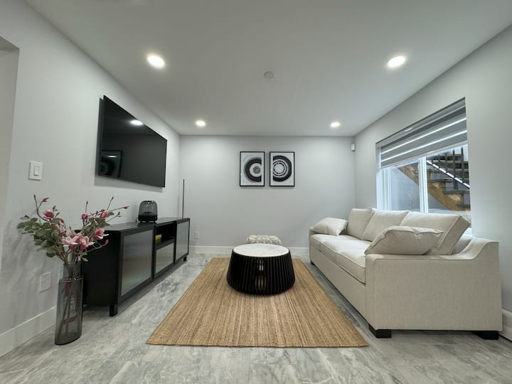 Cozy, Functional, And Central - Langley