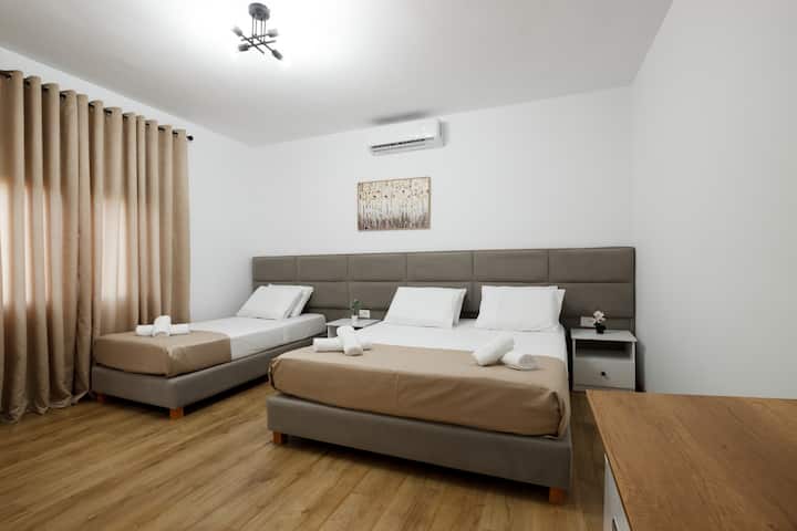 Vila Agimi 65 Apartment 2 - Gjirokaster