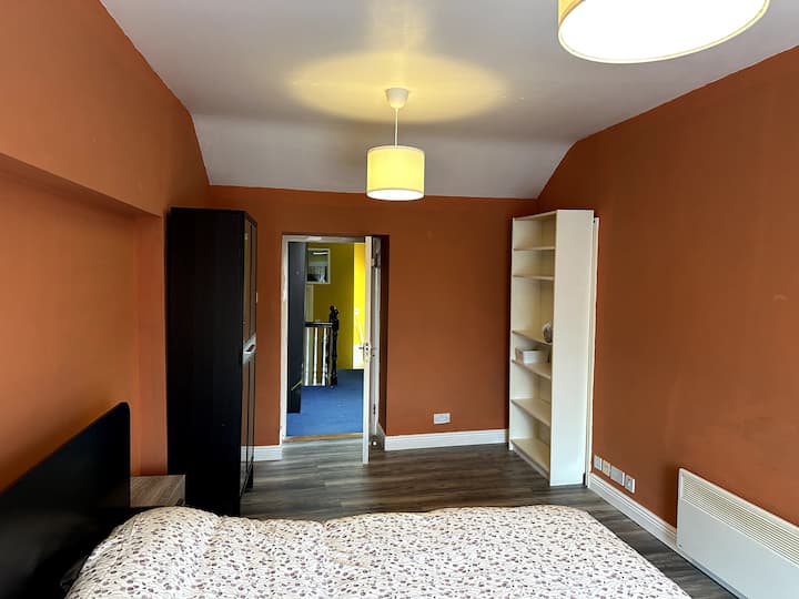 Seaside Convenient Apartment - Dublin, Ireland