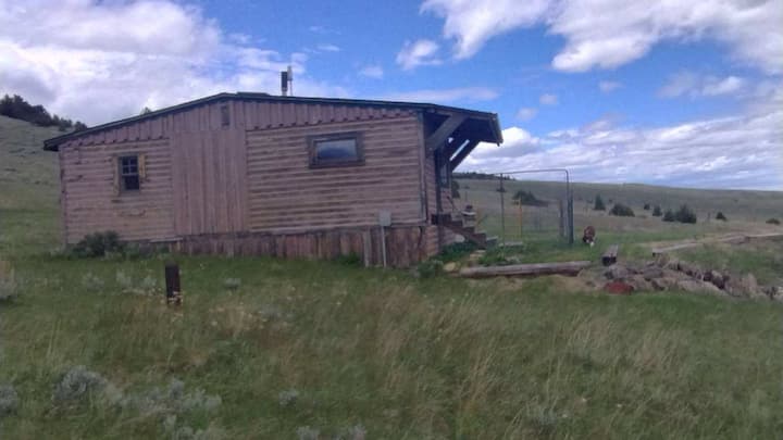 Off-grid Rustic Cabin - Ennis, MT