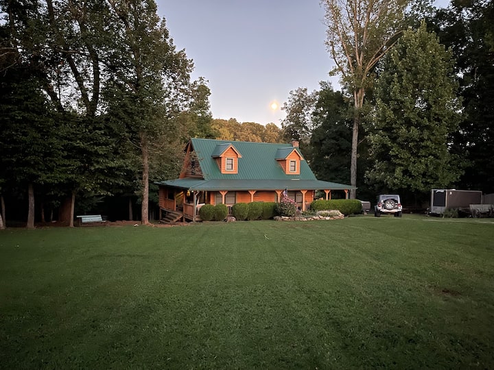 30/60/90 Day Only Home On Falling Water River - Cookeville, TN