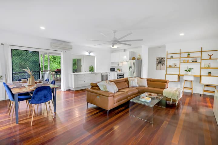 Tropical Refuge—classic Queenslander Paradise - Cairns