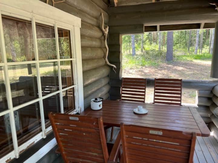 Hirsimökki & Sauna Joen Rannalla - Lappeenranta