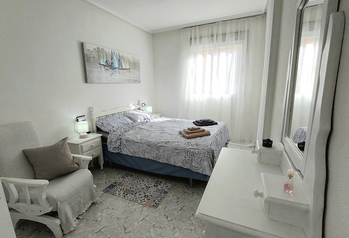 Alba Apartman Közel A Parthoz - Torrevieja