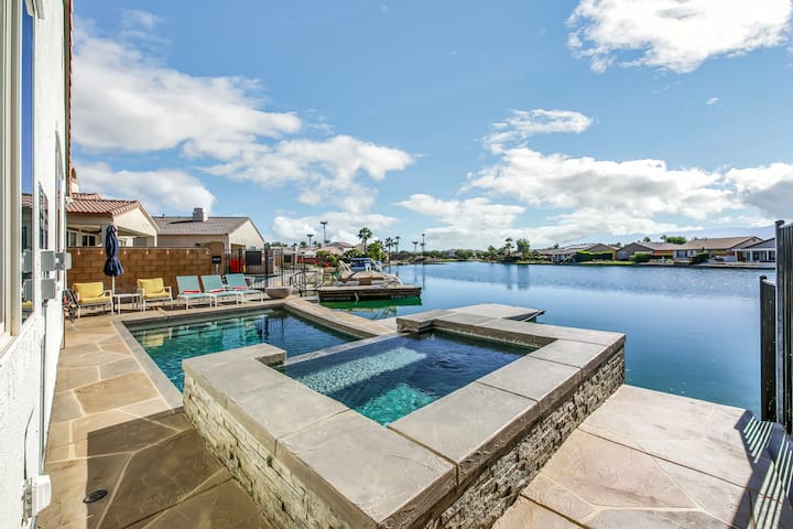 All Inclusive-3 Modern Luxury Lake Villa & Games - Indio, CA