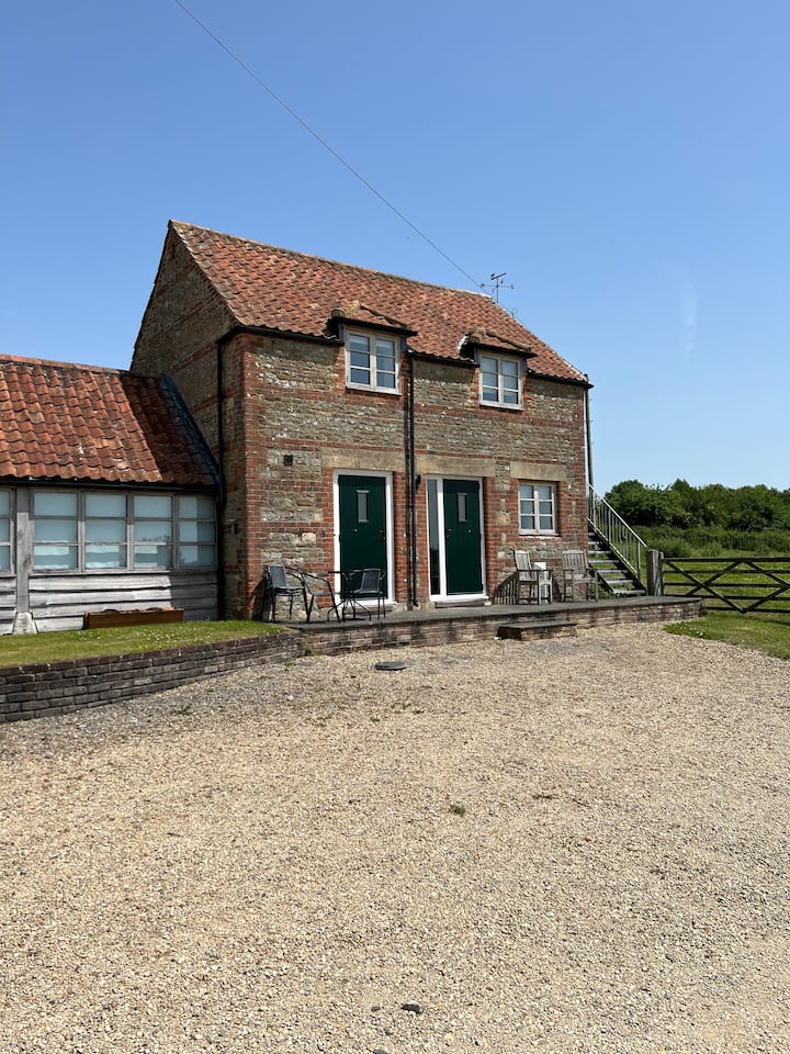 Heath House Farm Barn - Warminster