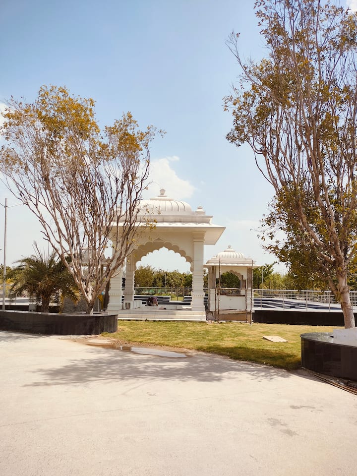 Bhakti - Peaceful & Luxurious 2bhk Villa - Vrindavan