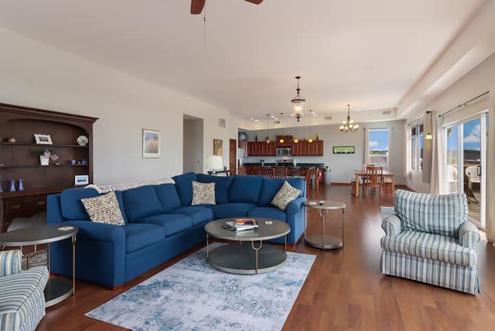 Betsie Harbor Lodging Penthouse - Frankfort