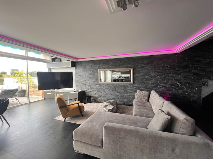 Appartement  3 Chambres Avec Jaccuzi Privatif - Mandelieu-la-Napoule