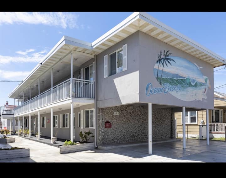 Wildwood Condo - Beach Block - Wildwood