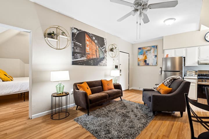 King Bed 300mbps W/free Parking - Pittsburgh