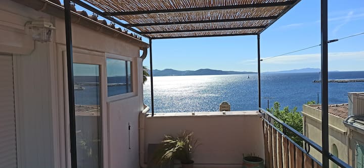 Studio Avec Terrasse Vue Sur La Baie - Calanque de Figuerolles