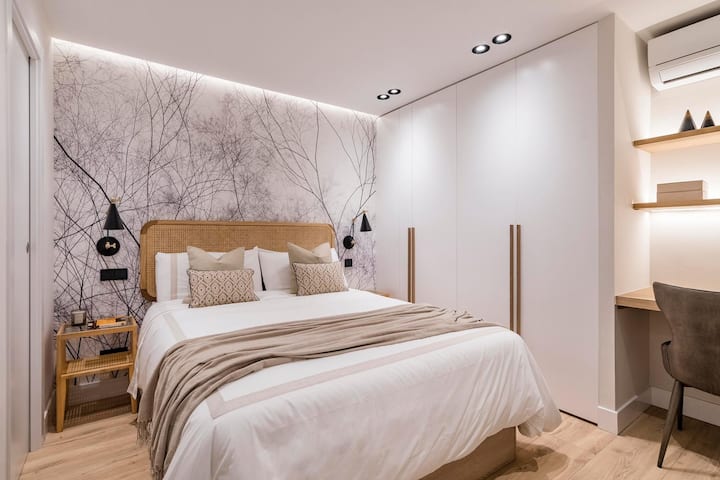 Elegant Apartment In Austrias Neighborhood - Madrid