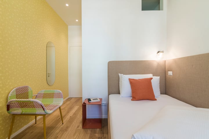Single Room With Private Bathroom - Trento