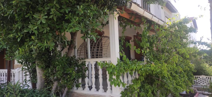 Ayibaligi Koyun- Deniz Kiyasinda Villa - Karaburun