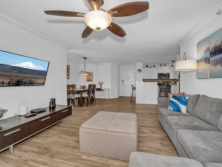 Condo Apartment In Aventura - Aventura, FL