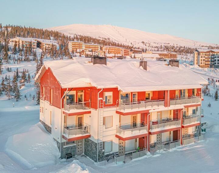 Porokello, Ylläsjärvi
2 Hissilippua Talvella - Lappland