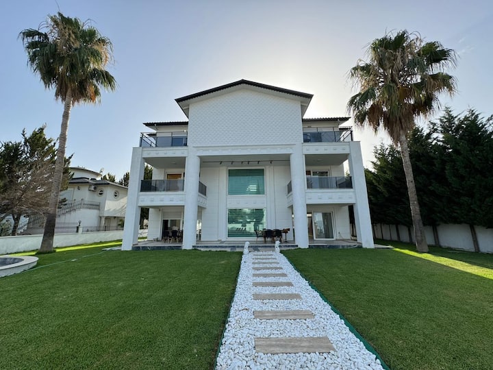 White House Belek Luxury Mansion - Belek