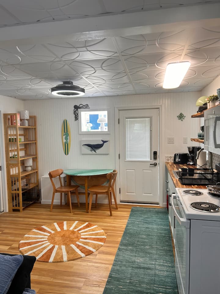 Magnolia Palm Apartment - Stone Harbor, NJ