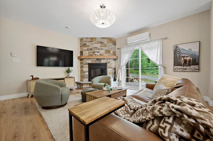 Condo De Luxe Au Cœur De Tremblant Ski-in/ski-out - Mont-Tremblant