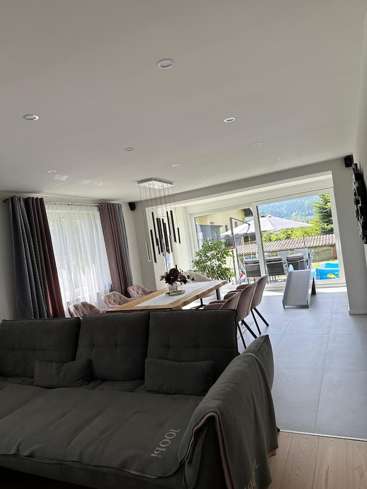 Red Bull Weekend Formel 1 Haus - Leoben